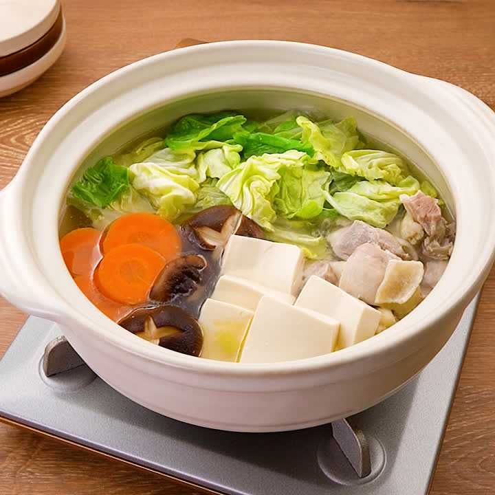 しめはお好みで♪ 鶏肉とキャベツの塩ちゃんこ鍋のレシピ動画・作り方 | DELISH KITCHEN