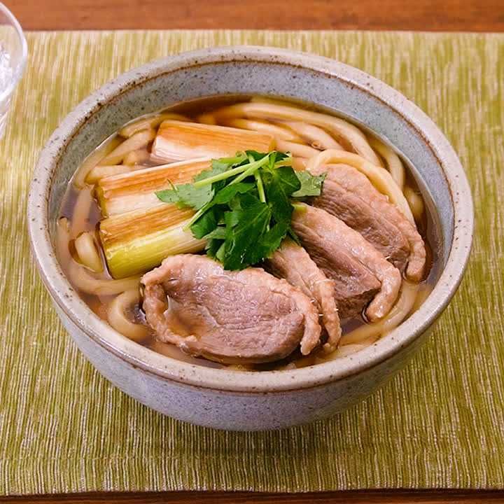 鴨のうまみがおいしい♪ 鴨ねぎうどんのレシピ動画・作り方 | DELISH KITCHEN